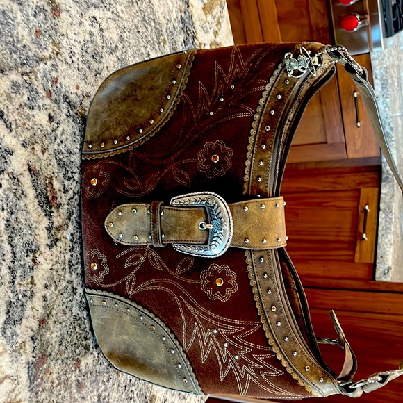 Ariat | Bags | Arita Leather Purse | Poshmark